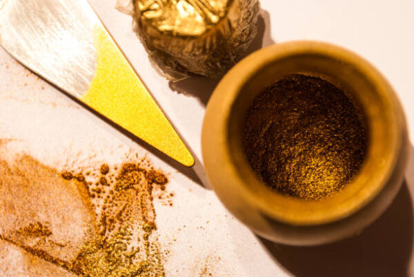 Skin-Safe Mica Powders Unlock Seven Premium Effects